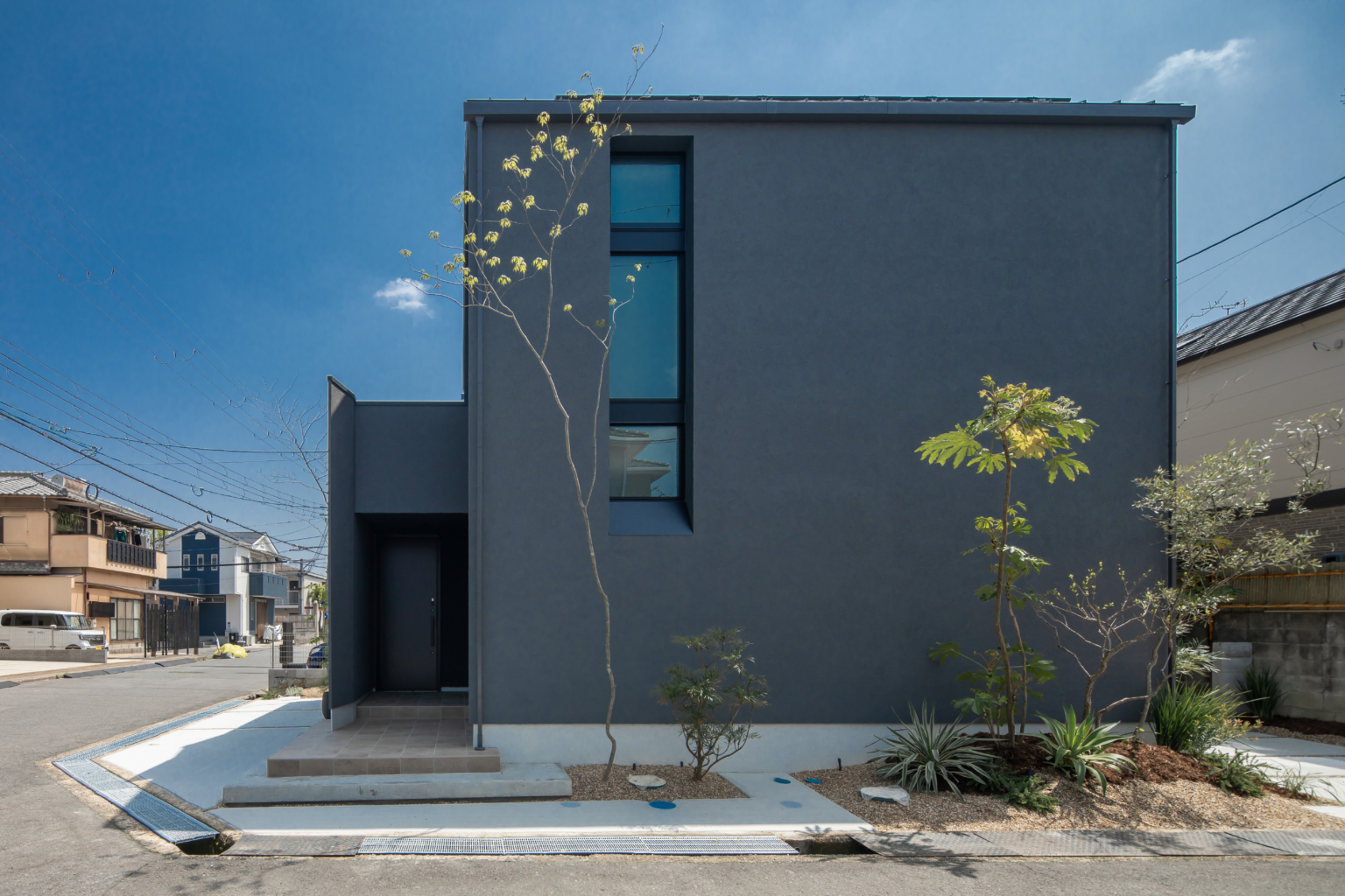 WORKS 城陽市 街並みの景観を意識した緑あふれる角地のエクステリアデザイン- the ROOTs design studio