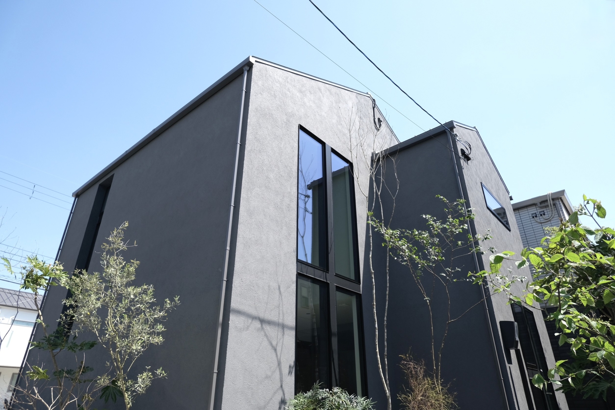 WORKS 城陽市 街並みの景観を意識した緑あふれる角地のエクステリアデザイン- the ROOTs design studio