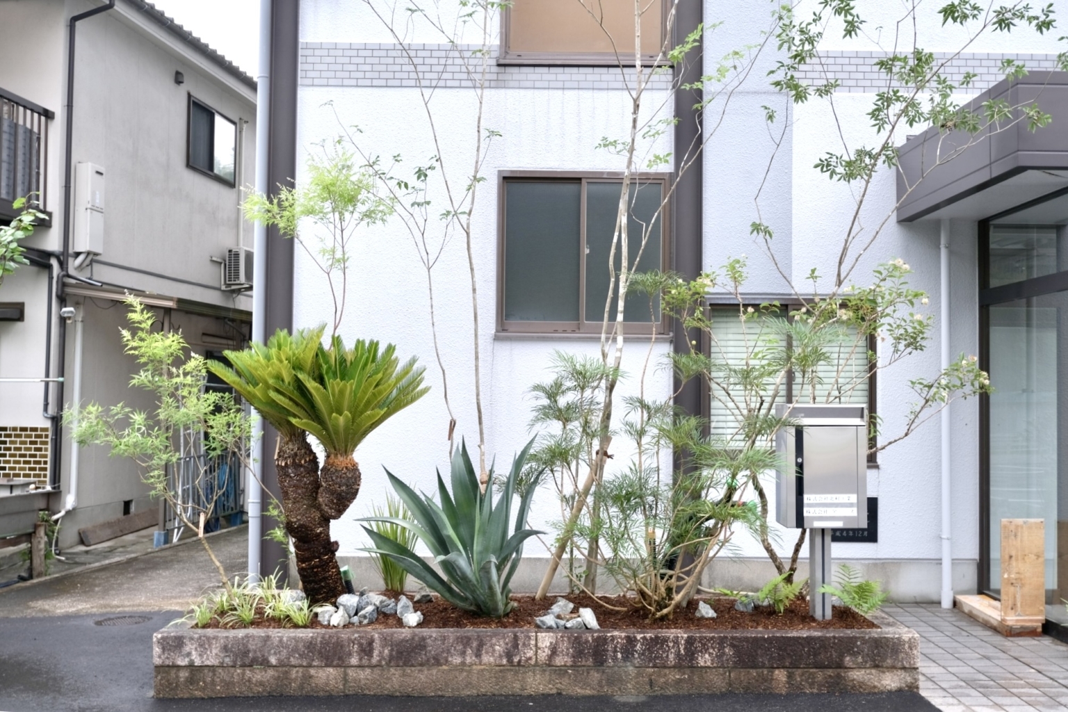 WORKS 吹田市 四季を楽しむ庭 - the ROOTs design studio